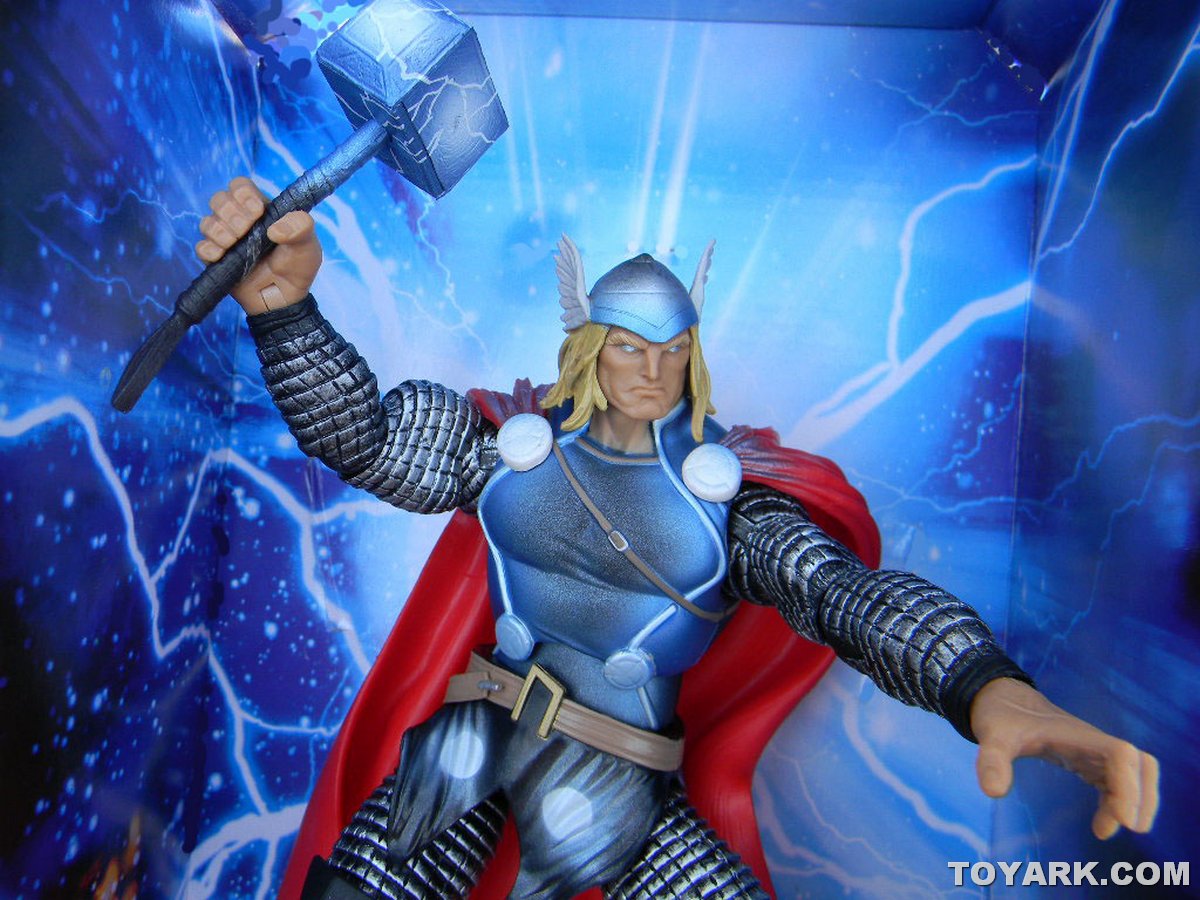The Return Of Marvel Legends THOR SDCC 2011 - The Toyark - News