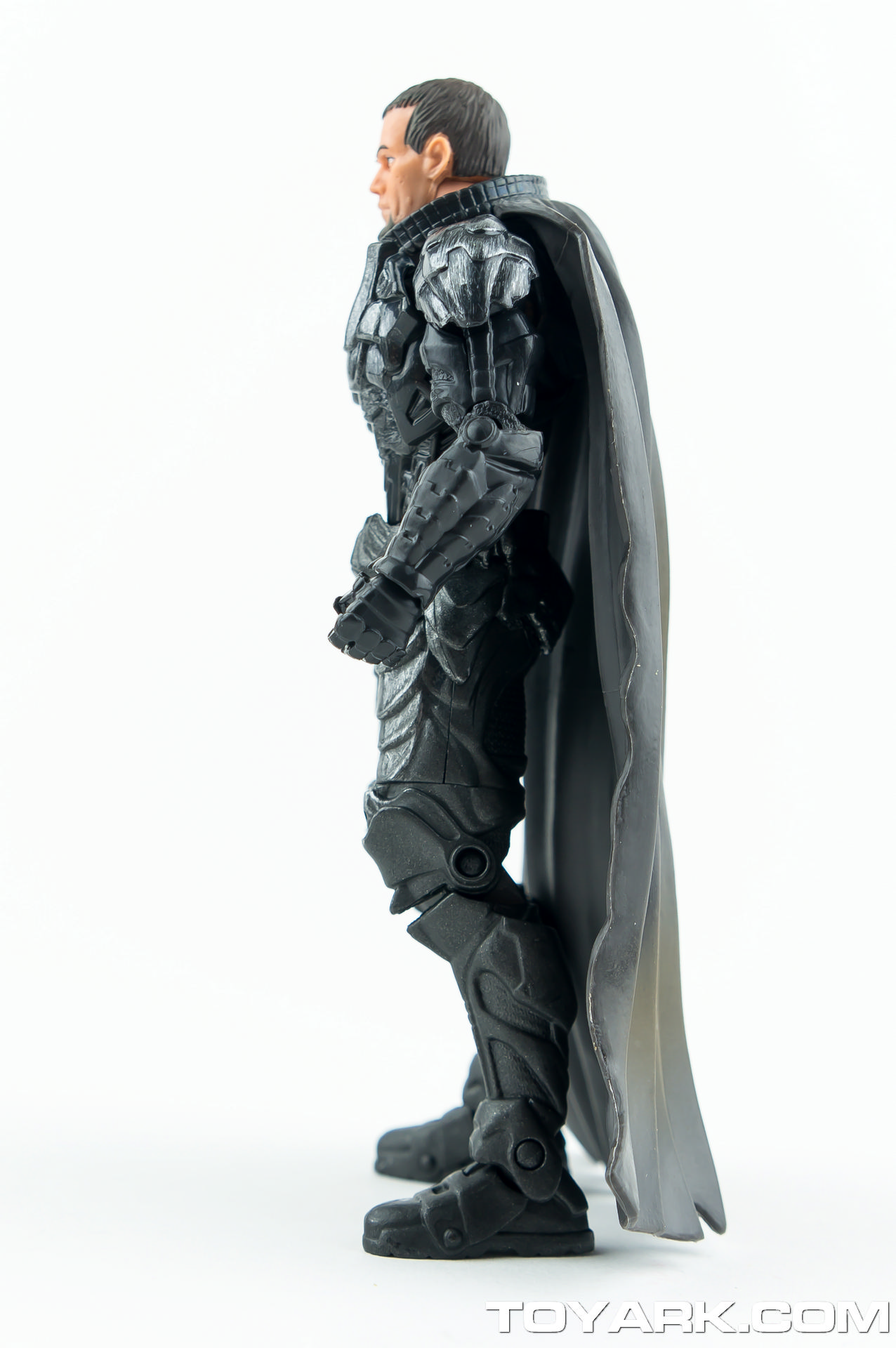 Movie Masters General Zod with Kryptonian Armor Gallery - The Toyark - News