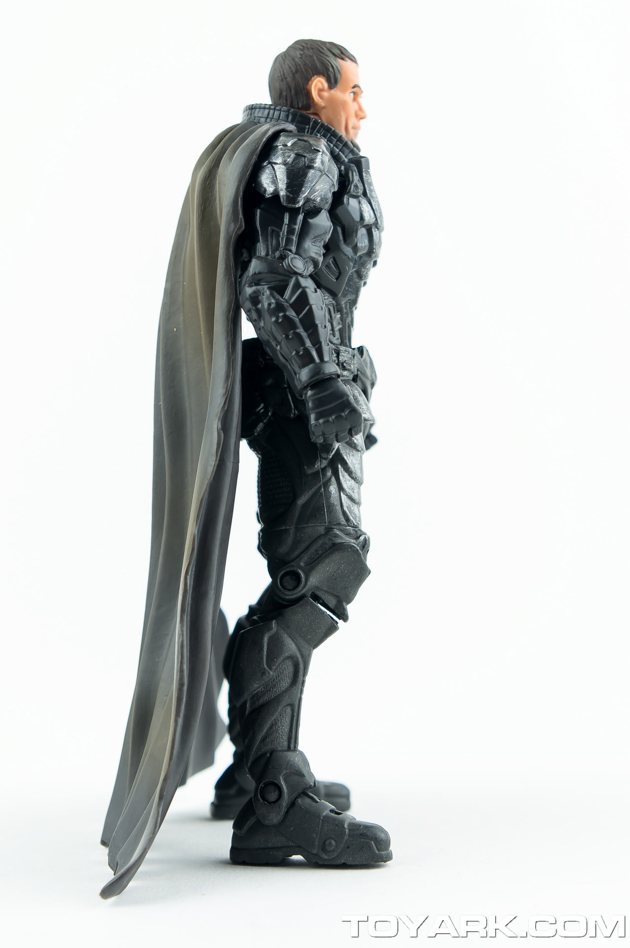 Movie Masters General Zod with Kryptonian Armor Gallery - The Toyark - News
