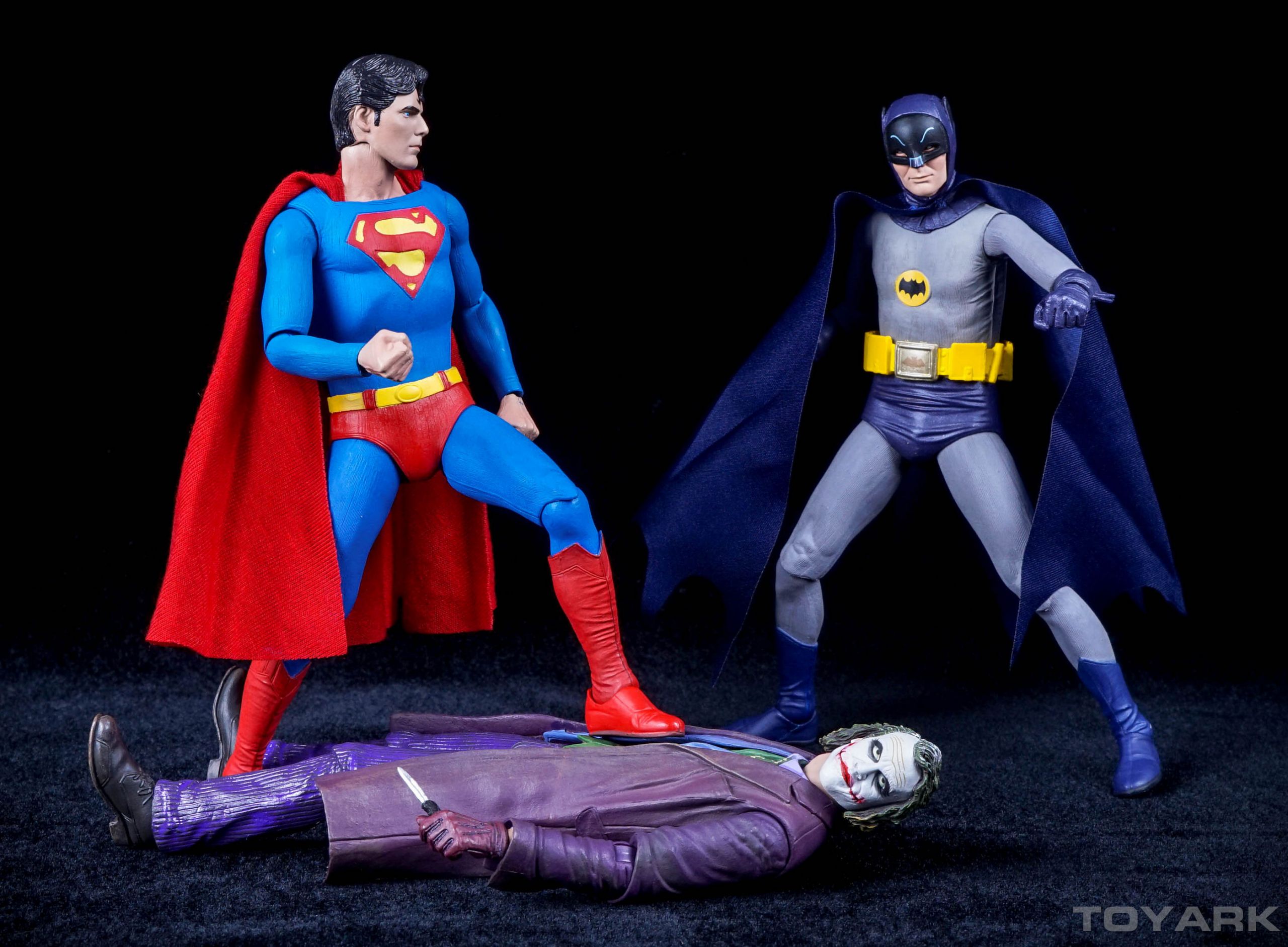 Christopher Reeve Superman 7-Inch Figure by NECA - Toyark Photo Shoot ...
