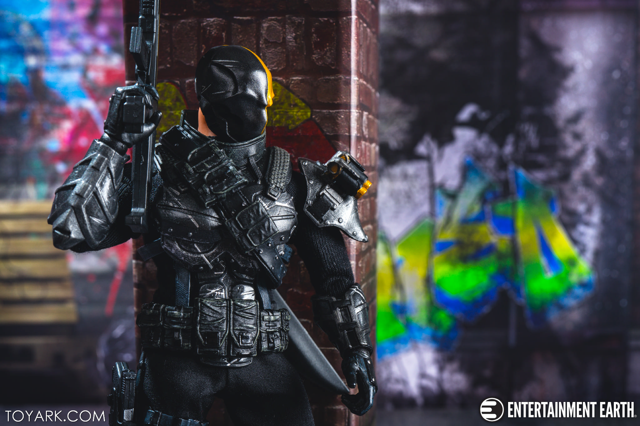 One:12 Deathstroke Previews Exclusive Gallery - The Toyark - News