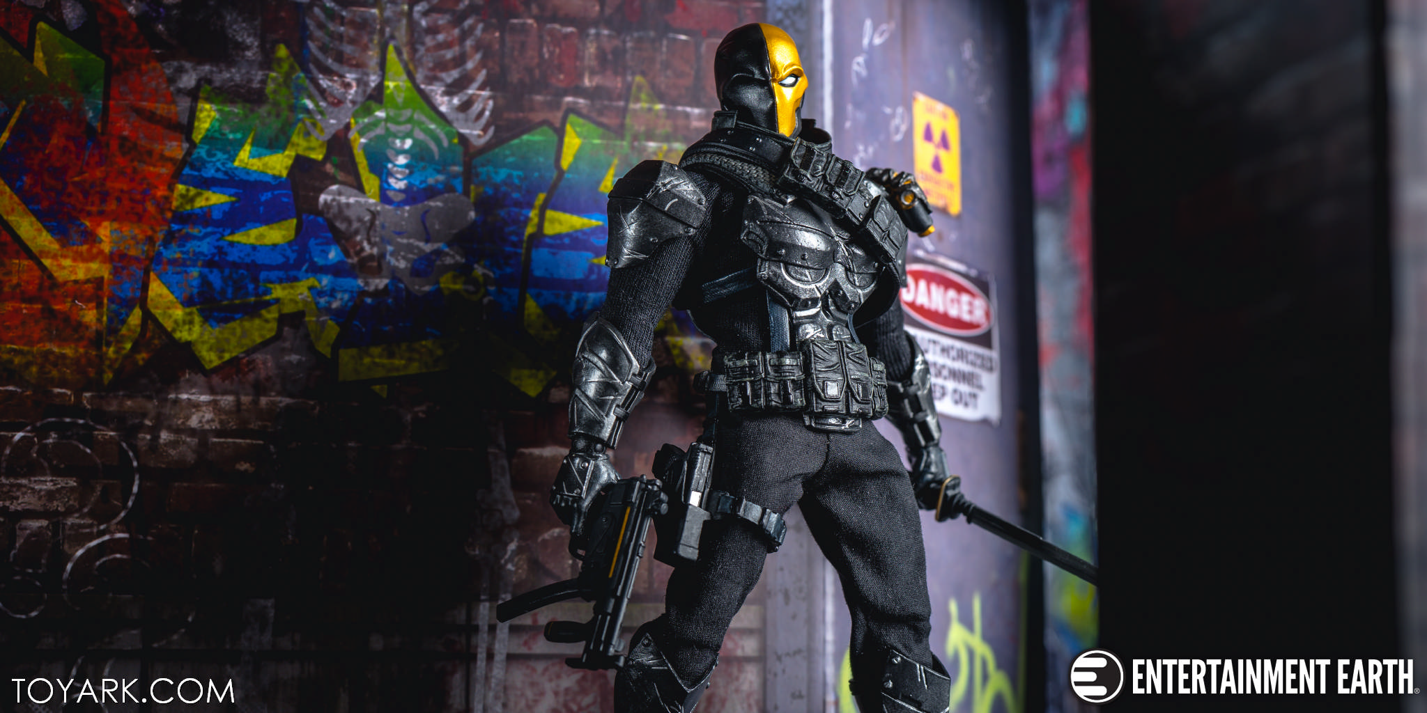 One:12 Deathstroke Previews Exclusive Gallery - The Toyark - News