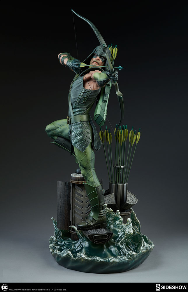 DC Comics Green Arrow Premium Format Figure by Sideshow - The Toyark - News