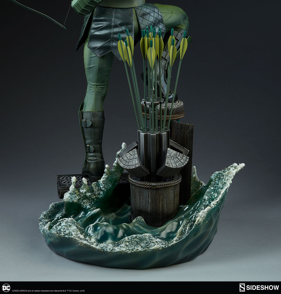 DC Comics Green Arrow Premium Format Figure by Sideshow - The Toyark - News
