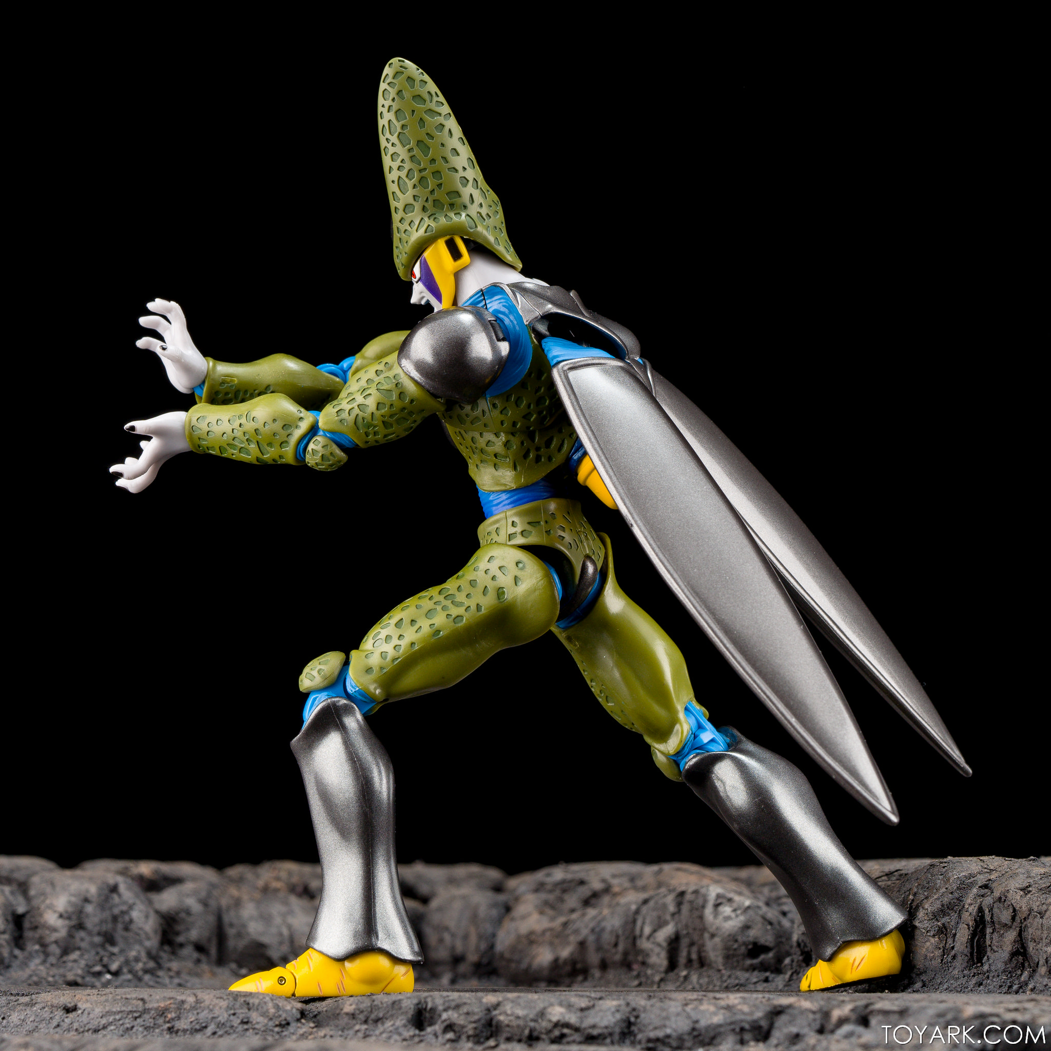SDCC S.H. Figuarts DBZ Perfect Cell Photo Review (Updated) - The Toyark ...