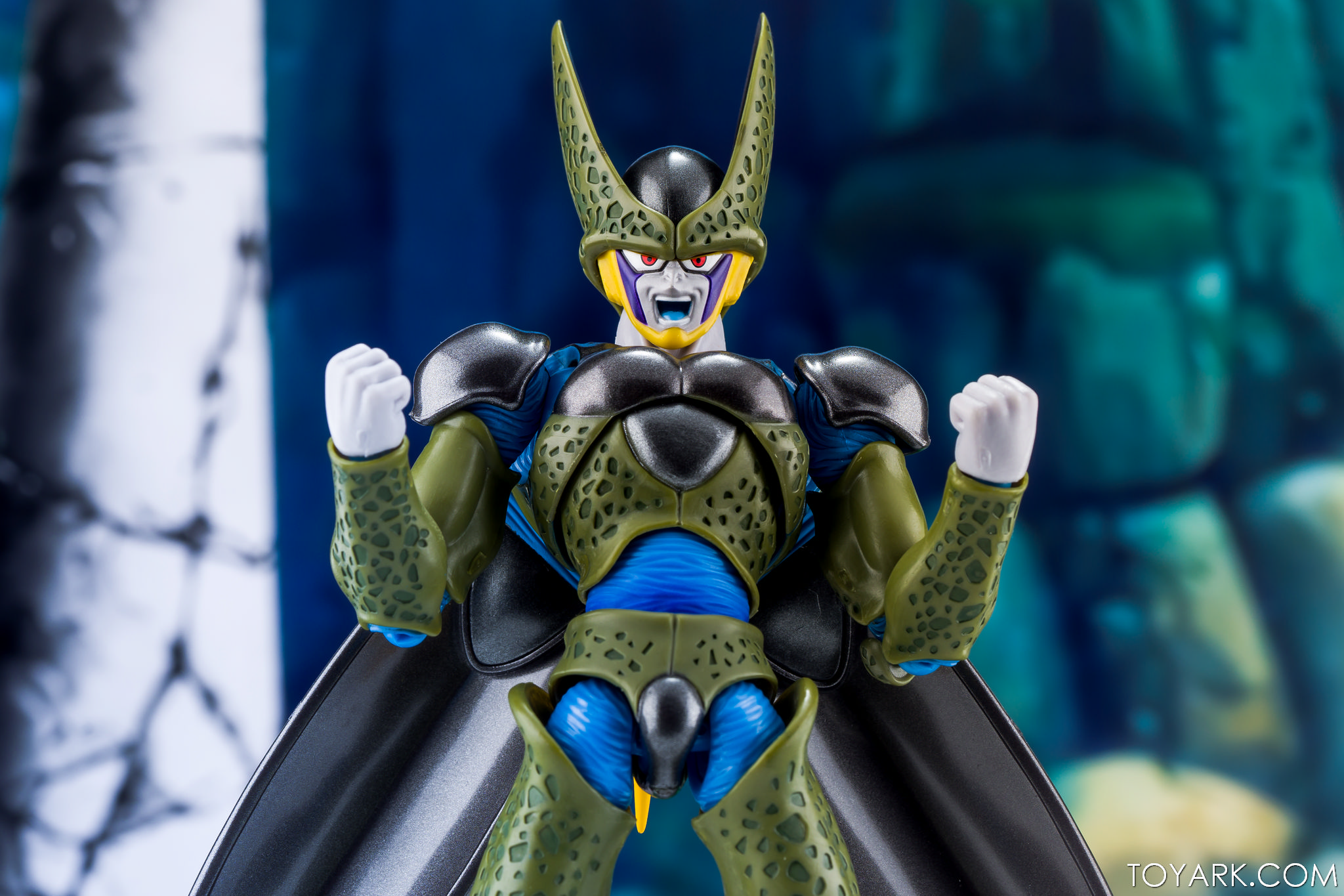 SDCC S.H. Figuarts DBZ Perfect Cell Photo Review (Updated) - The Toyark ...