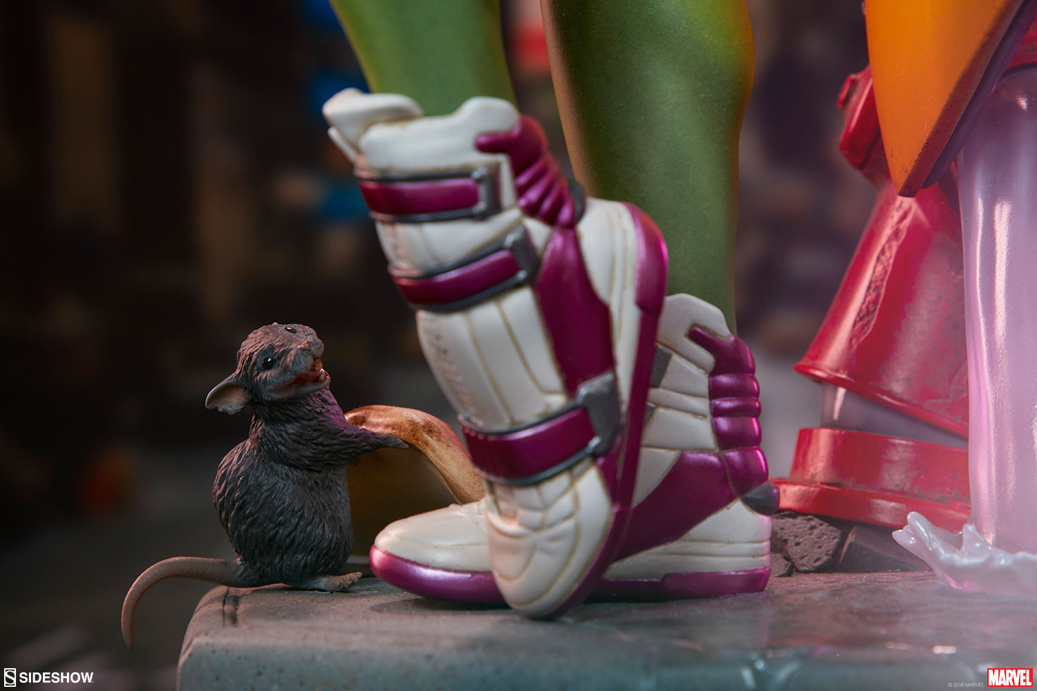 Marvel Comics She-Hulk Statue by Sideshow - The Toyark - News