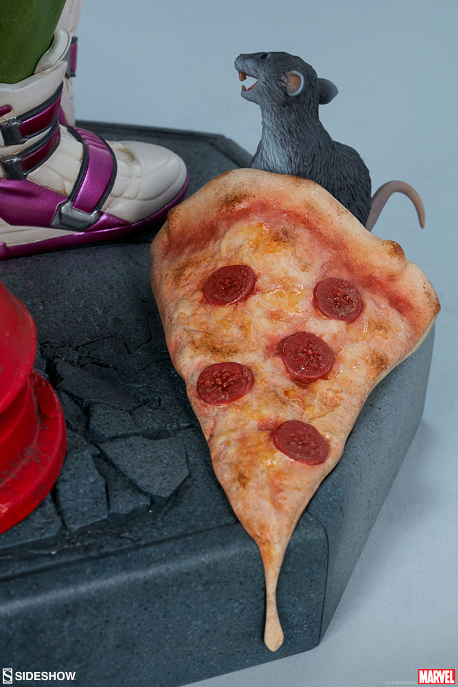 Marvel Comics She-Hulk Statue by Sideshow - The Toyark - News