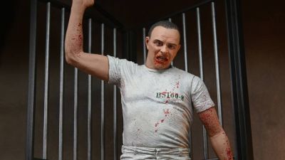 The Silence of the Lambs - NECA Dr. Hannibal Lecter Prison Escape ...